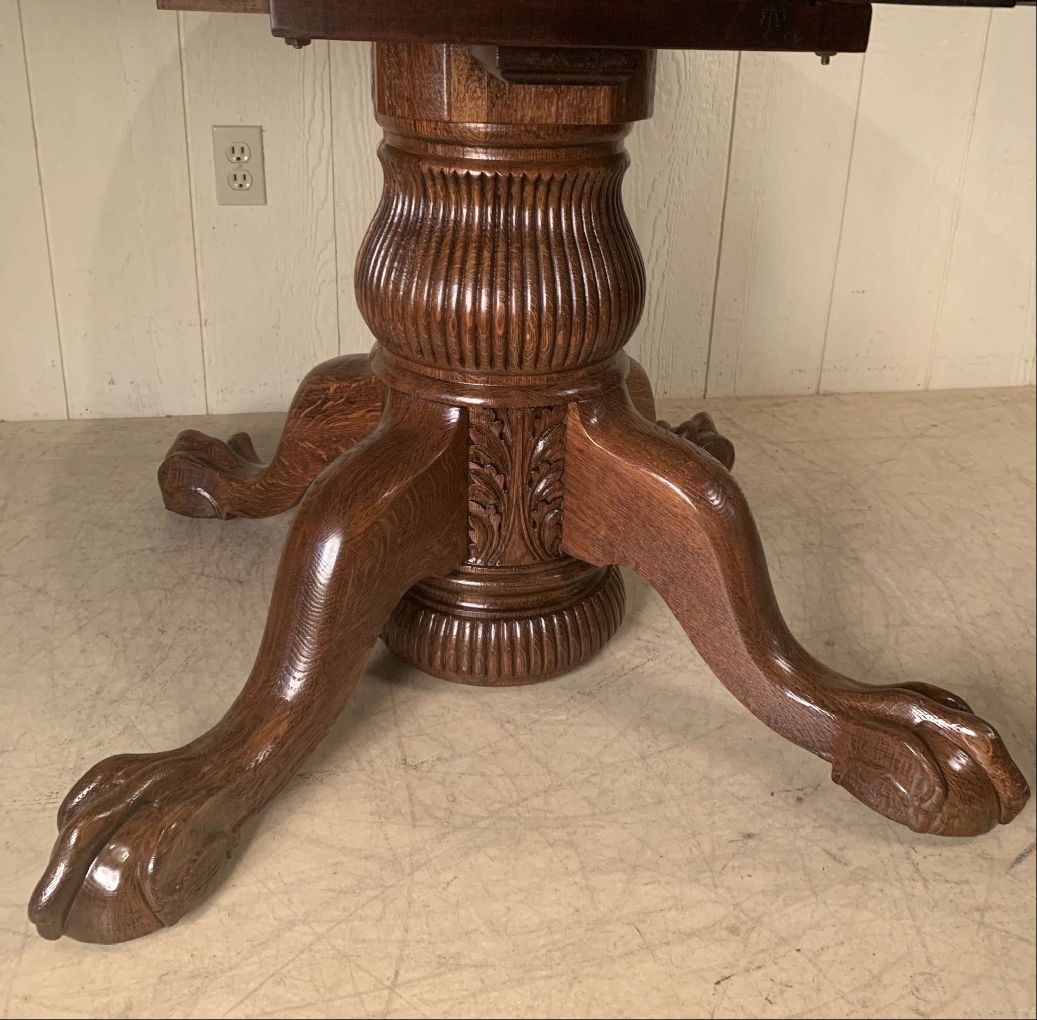 50" Round Oak Ball & Claw Foot Dining Table with 4 original leaves ...
