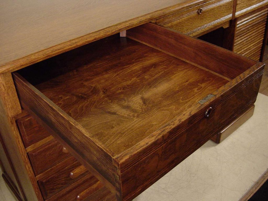 OAK RAILROAD DESK - Doug Schmitt Antiques