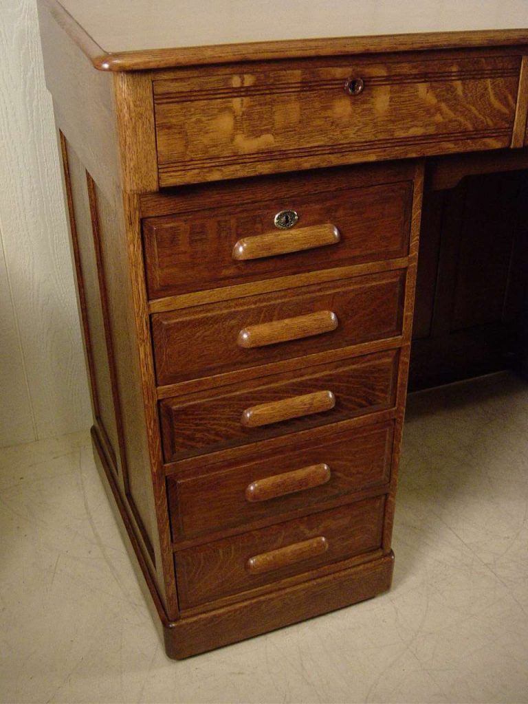 OAK RAILROAD DESK - Doug Schmitt Antiques