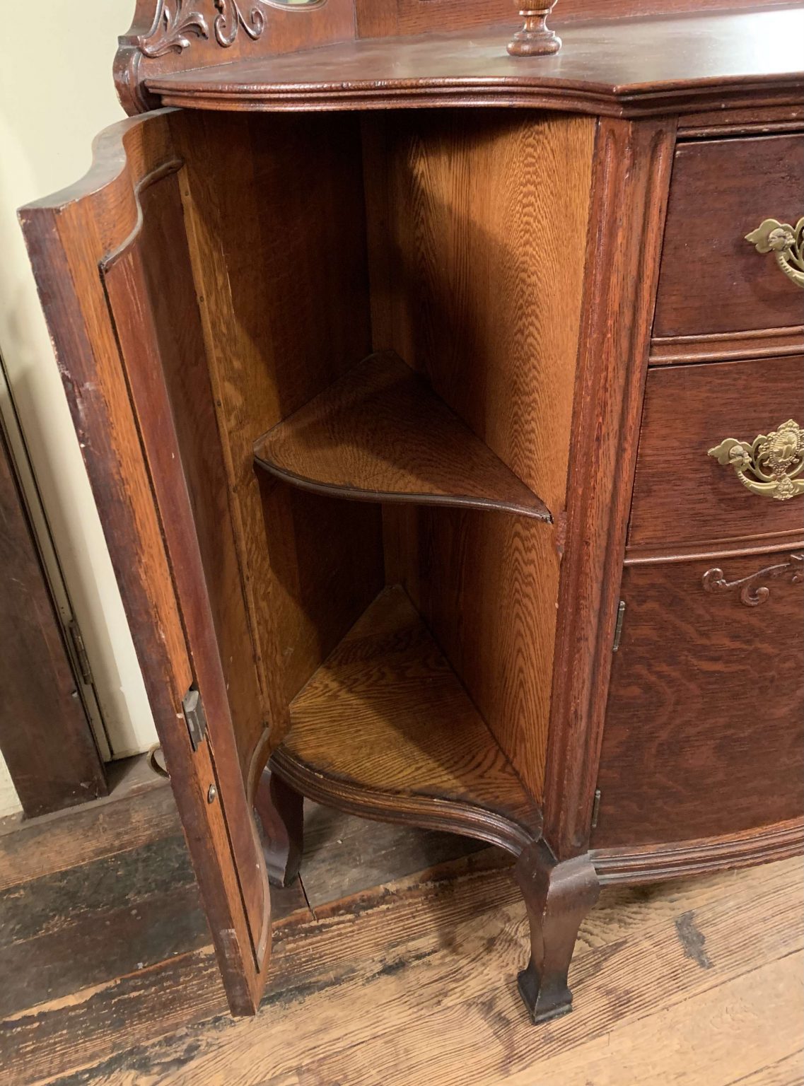 Very Rare Oak Corner Sideboard - Doug Schmitt Antiques