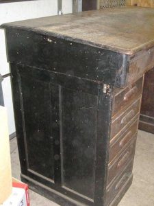 OAK RAILROAD DESK - Doug Schmitt Antiques