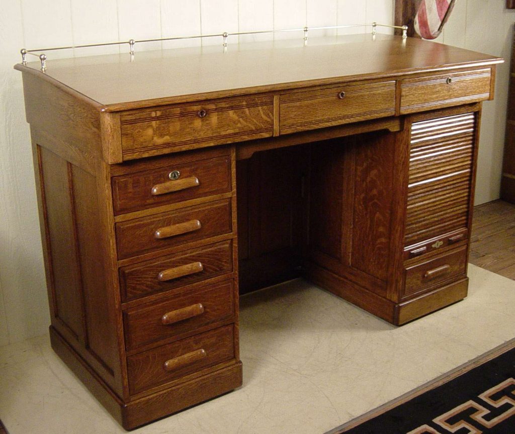OAK RAILROAD DESK - Doug Schmitt Antiques