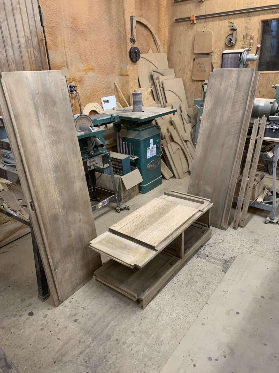 Oak Yeager Gun Cabinet - Doug Schmitt Antiques