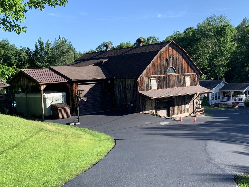Shop Building - Doug Schmitt Antiques