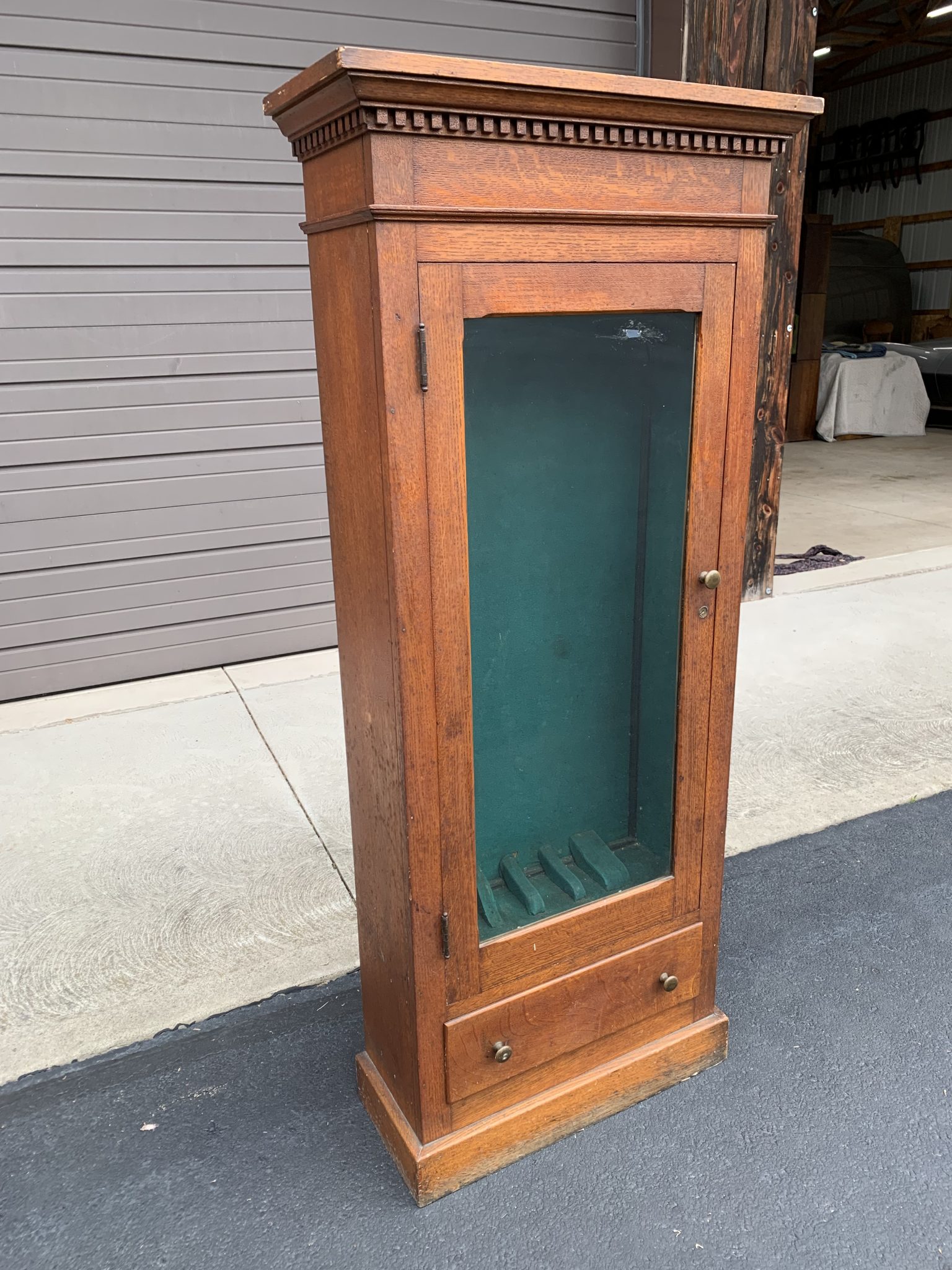 Oak Pie Display Cabinet - Doug Schmitt Antiques
