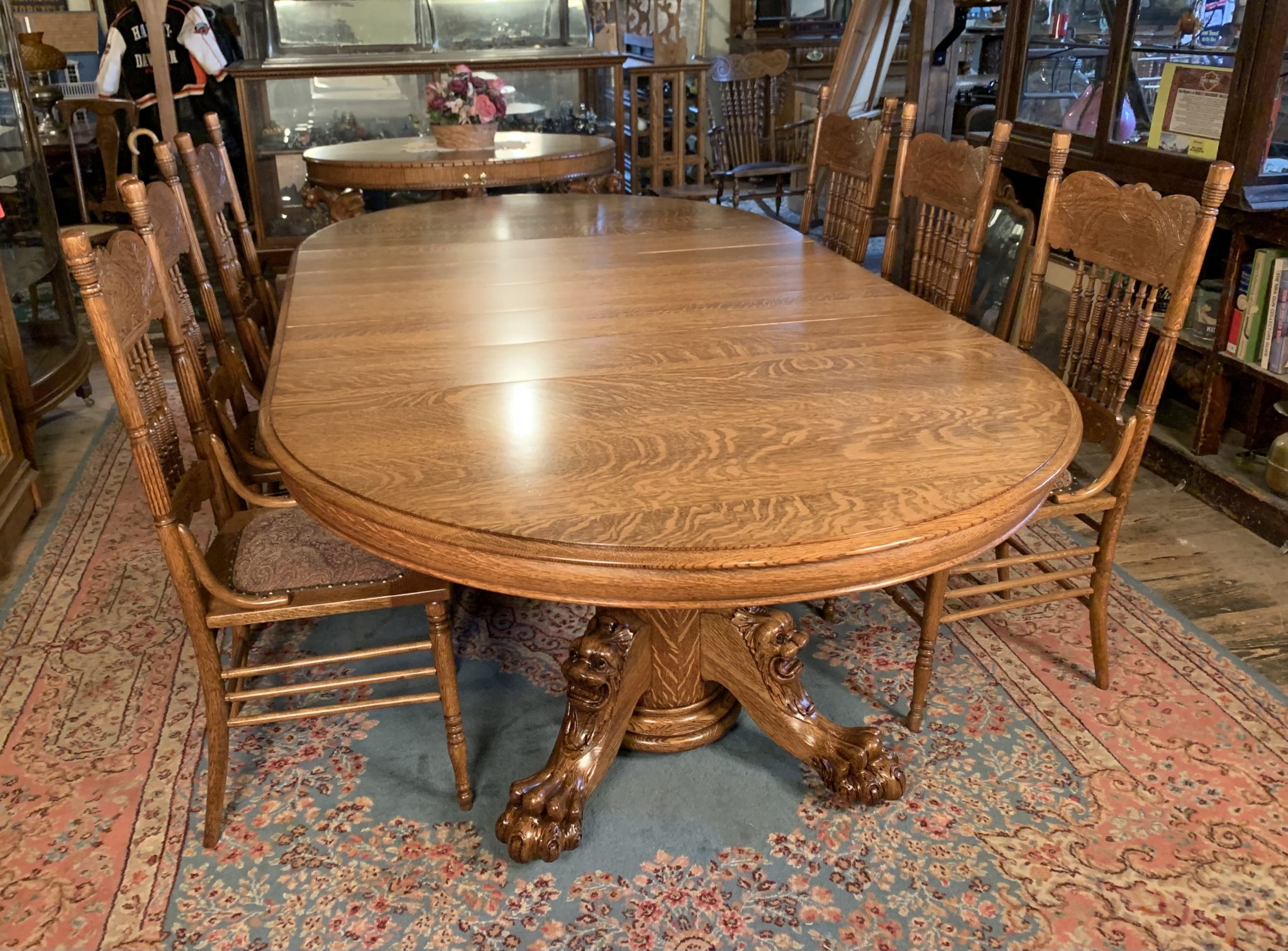 54" Round Oak Hastings Table Co. Lion Head Dining Table with 5 original ...
