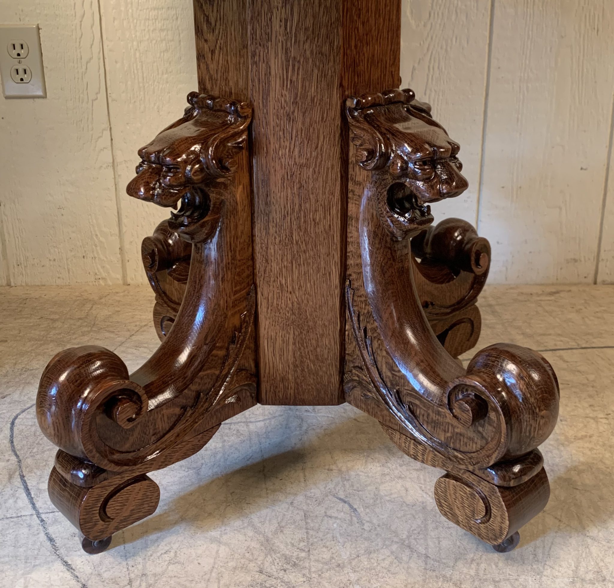 Large Round Oak Parlor Table with lion heads - Doug Schmitt Antiques